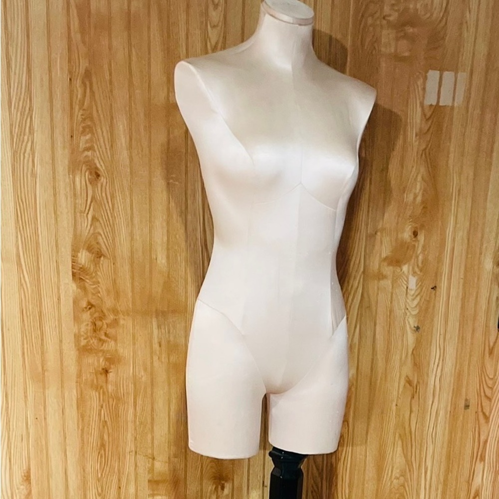 Authentic Victorias Secret Mannequin Gem
